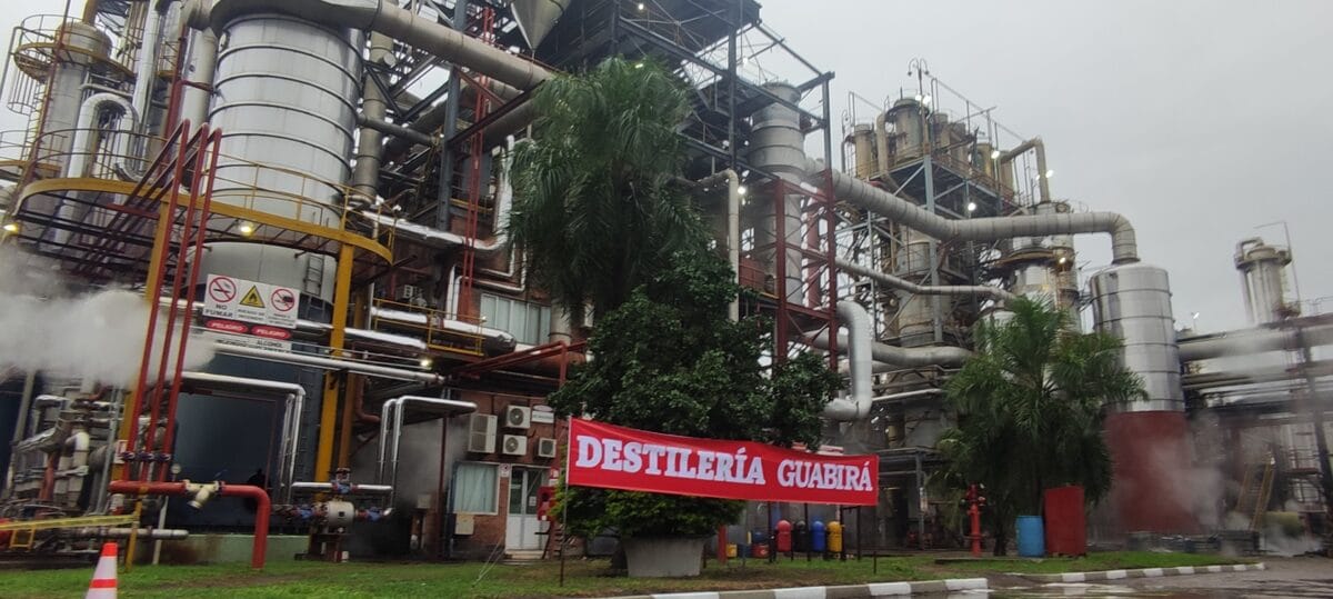 Guabirá inaugura fábrica de alcohol a base de cereales con una ...